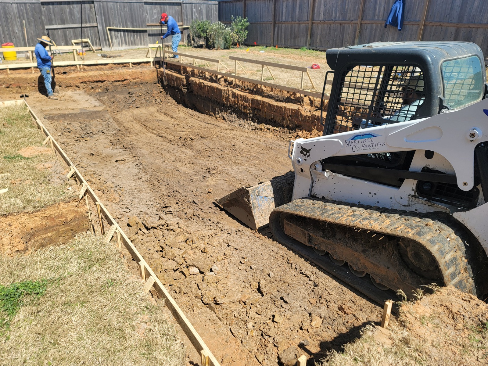 Pools & Spas - Custom Pool Builder | Beach'n Pools